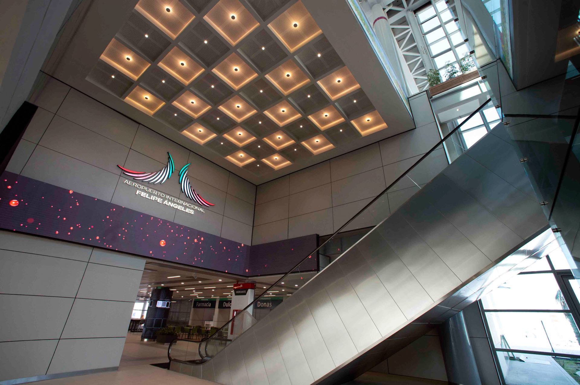 AIFA es reconocido como uno de los aeropuertos más bellos del mundo con ...