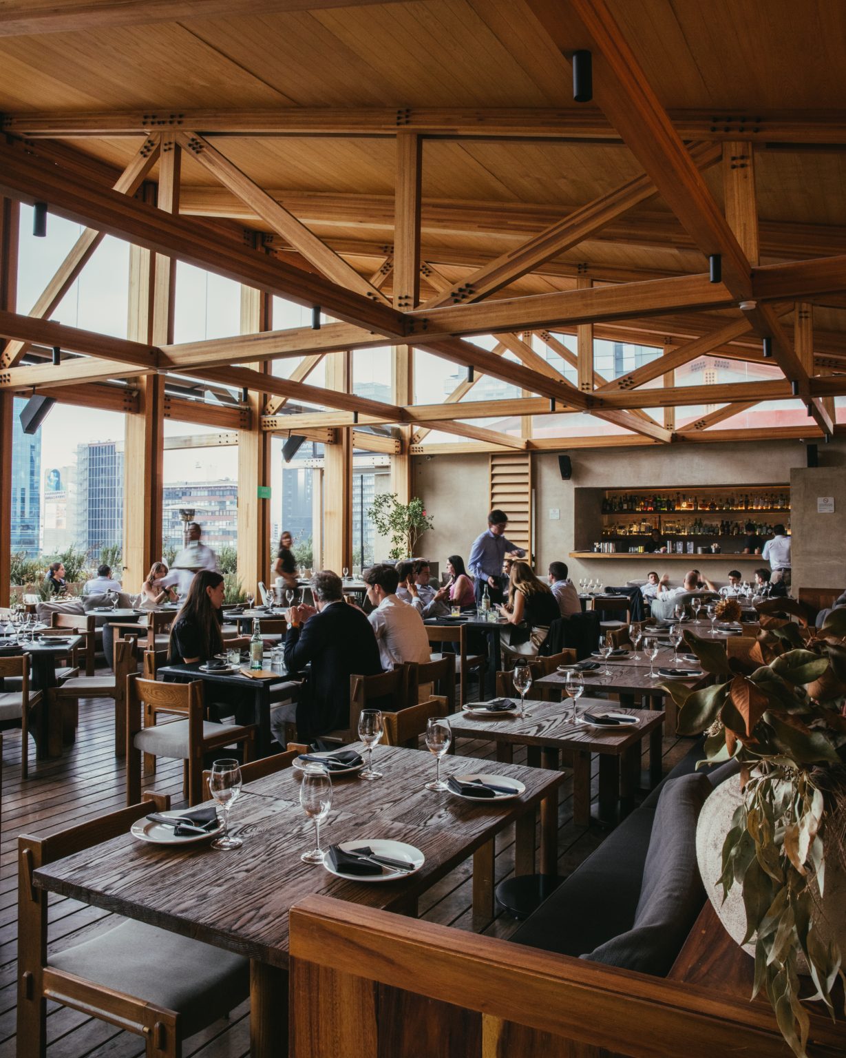 Salazar: un restaurante cálido, delicioso y con la mejor vista al Ángel ...