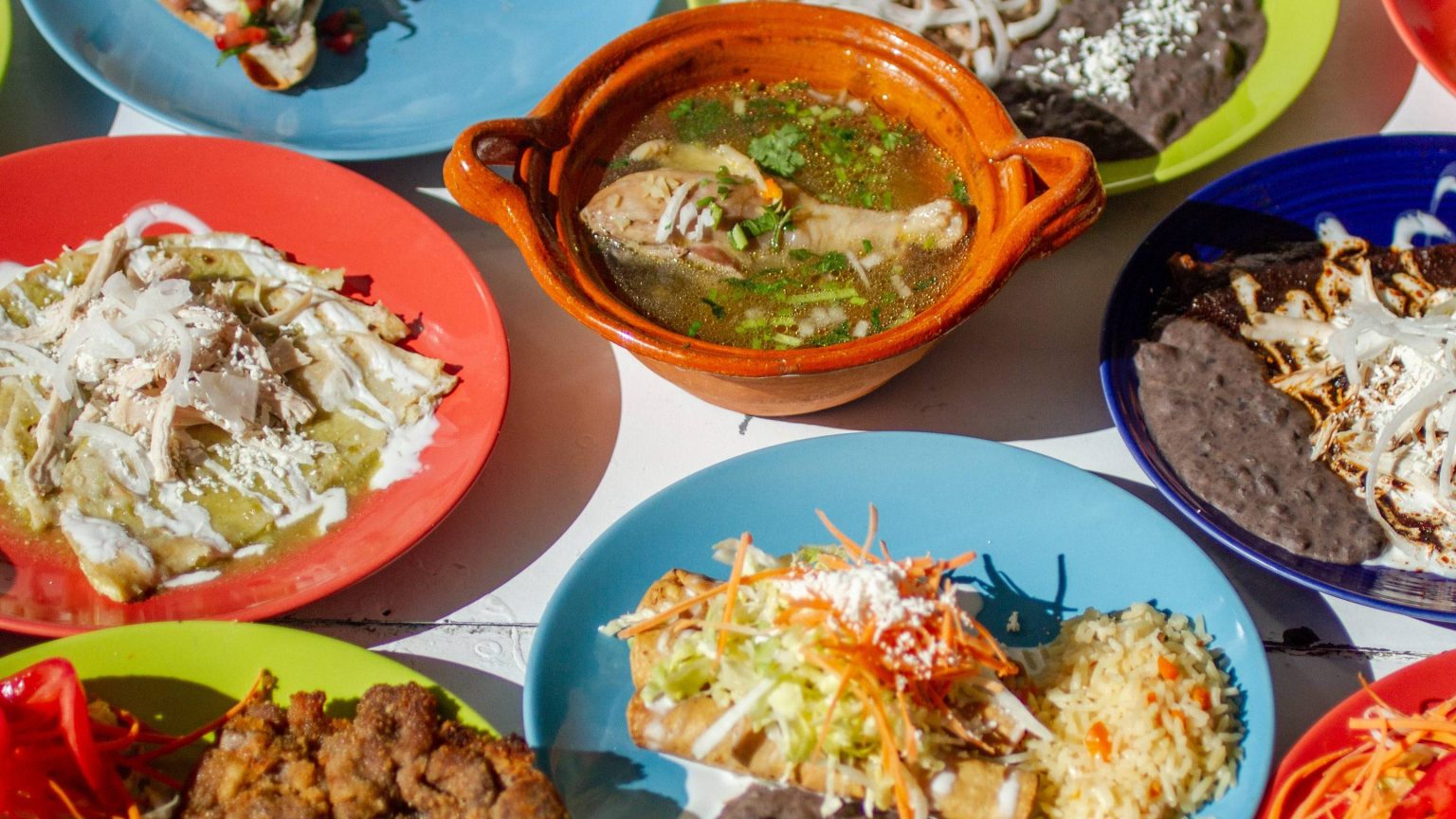 Este es el origen de las llamadas Comidas Corridas en México