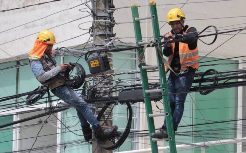 No más cables en calles de CDMX: Nueva ley de Telecomunicaciones exige ...